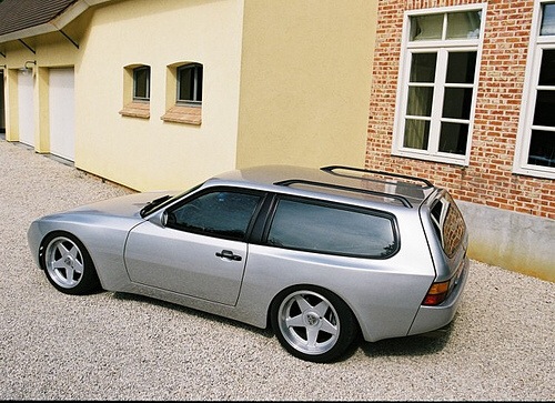 SUNDAY CAR CRUSH: PORSCHE 944 CARGO – Racing Heritage | RH